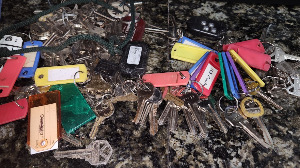 The Best Way for Landlords to Organize Keys - RE Adventurer